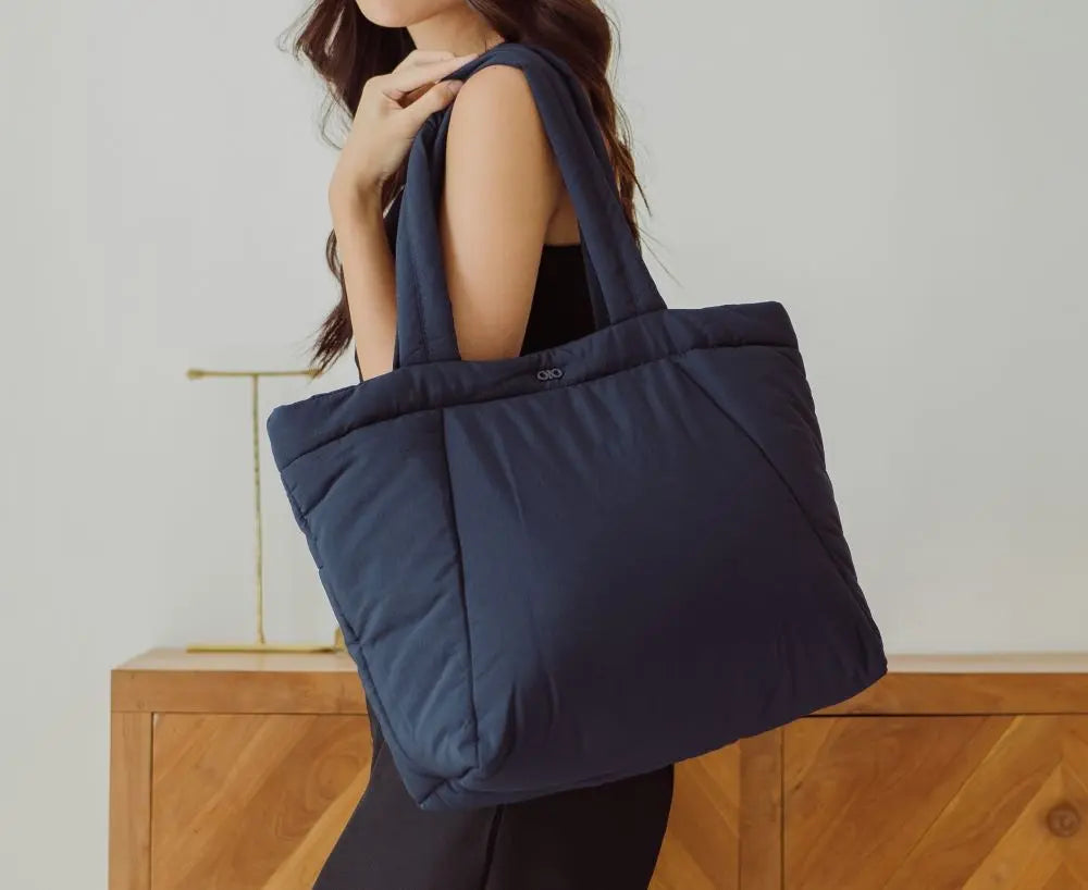 COSY PUFFY TOTE BAG – The Sophia Label
